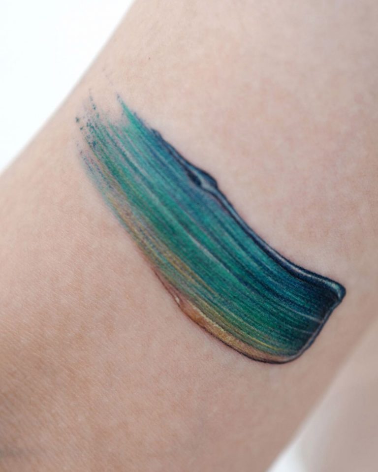 30 Crazy-Good Tattoos for Women - TattooBlend